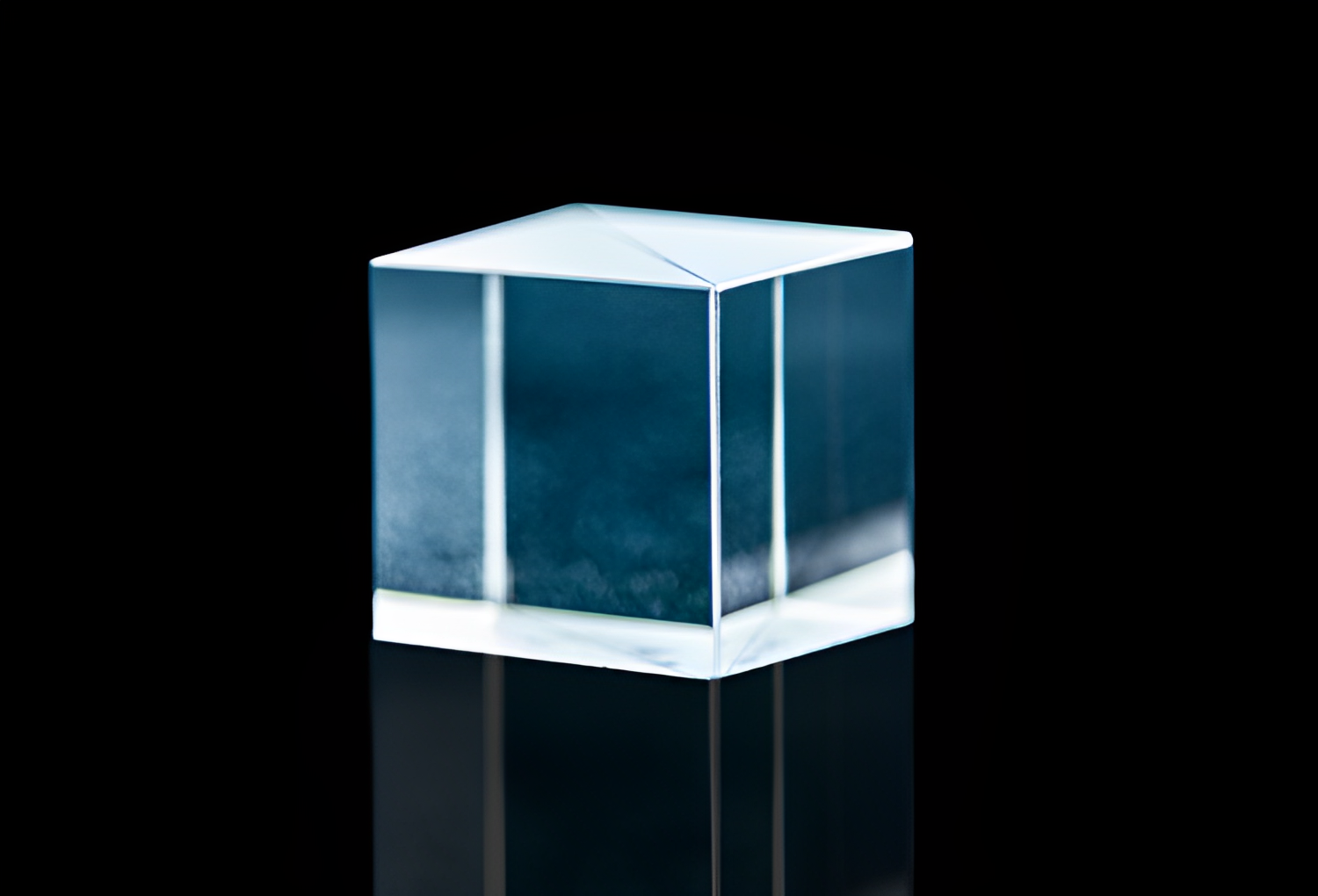 Narrowband Beamsplitter Cube - Avantier Inc.