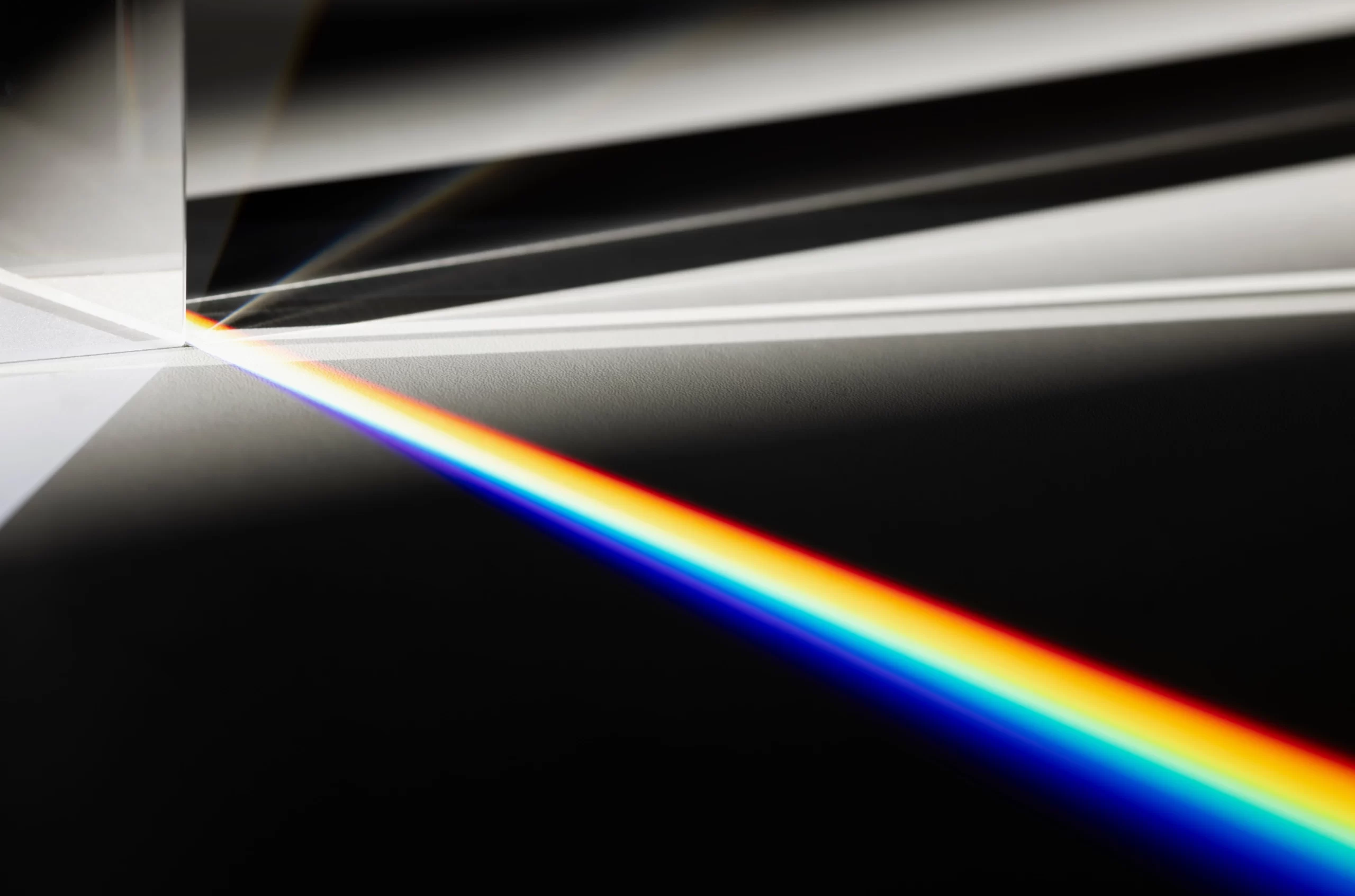 Case Study : Large Optical Prisms - Avantier Inc.