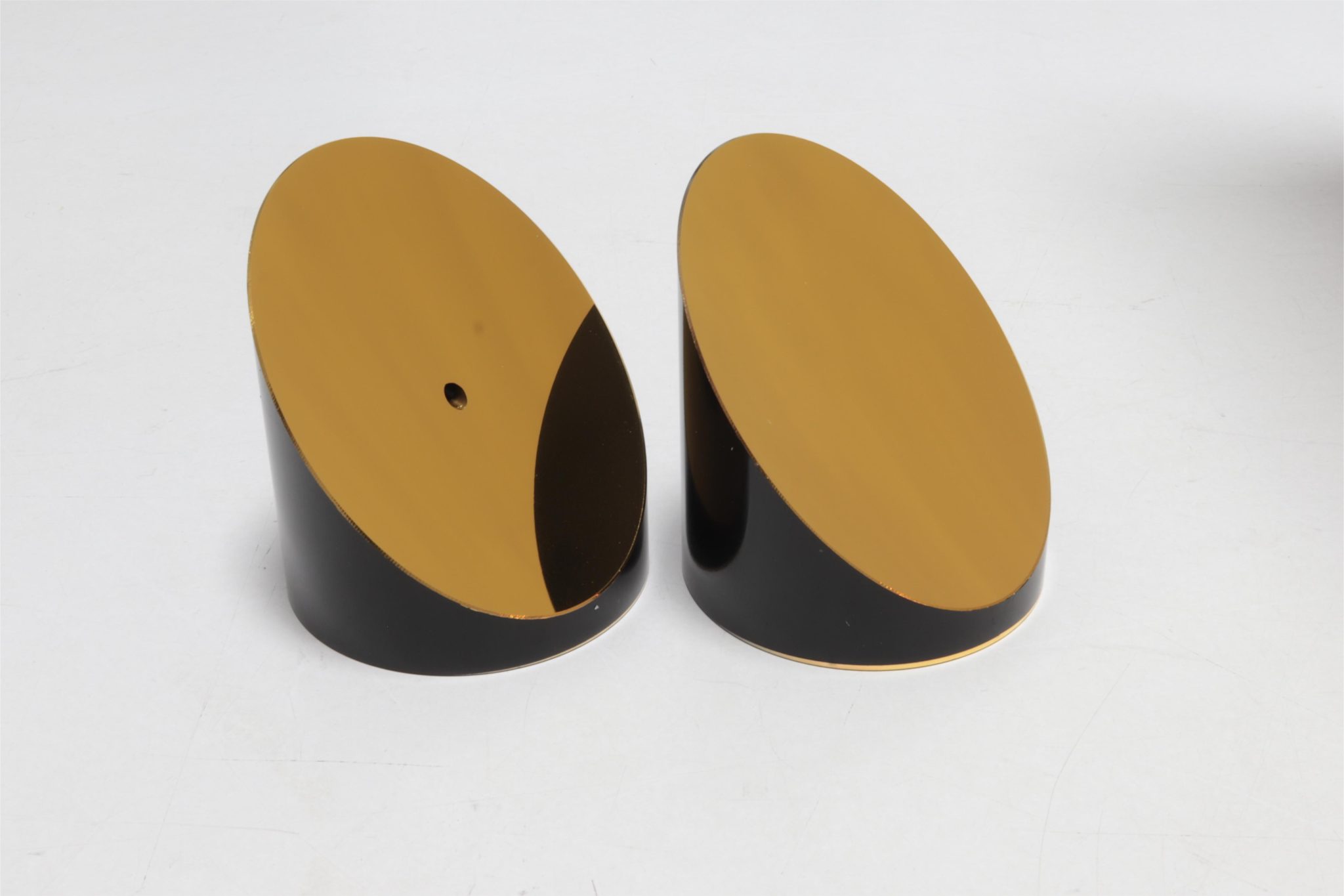 Off-Axis Parabolic Mirrors - Avantier Inc.