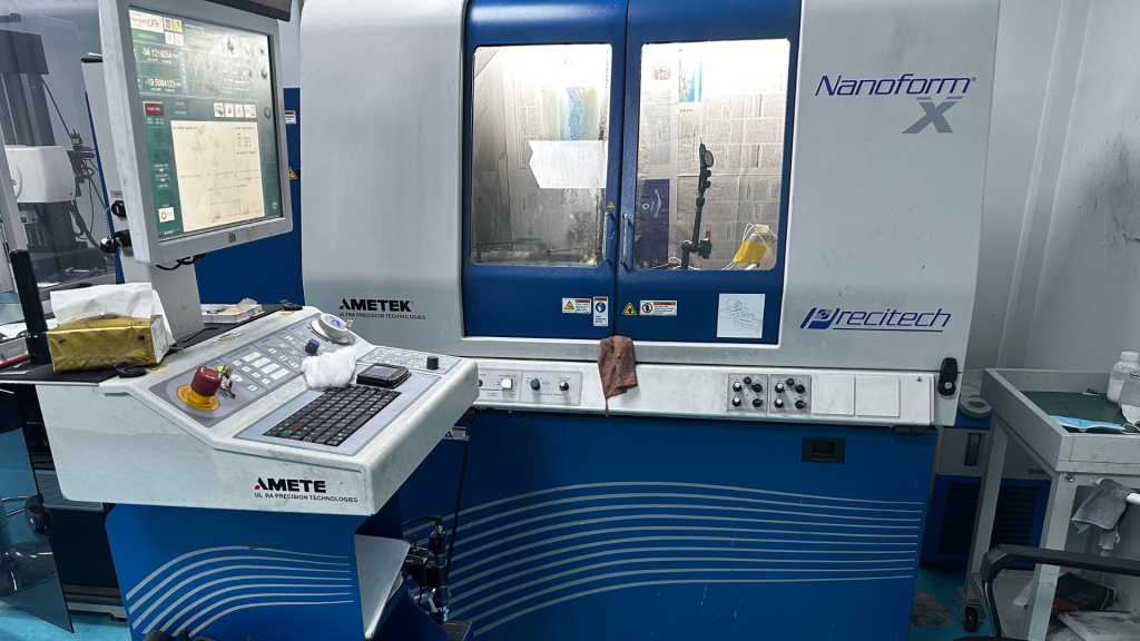 Precision Optical Polishing Techniques - Avantier Inc.