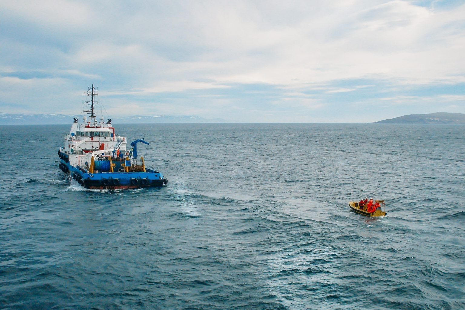 Marine Monitoring with Polarization Detection Systems - Avantier Inc.