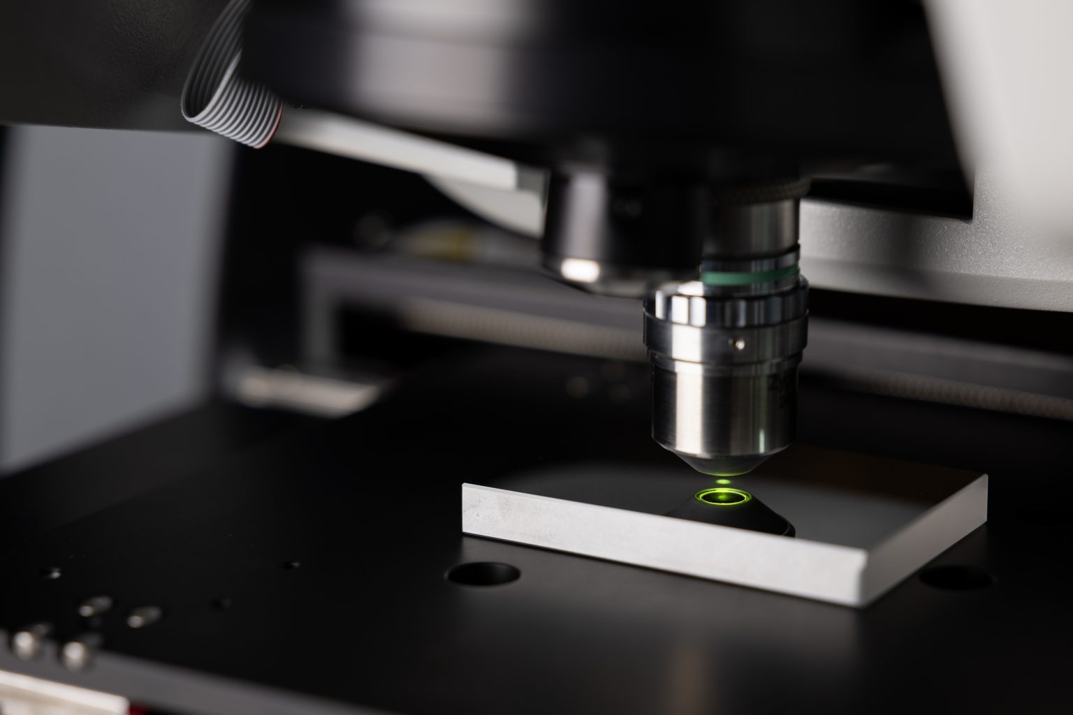 Surface Roughness Control in High-Precision Optics - Avantier Inc.