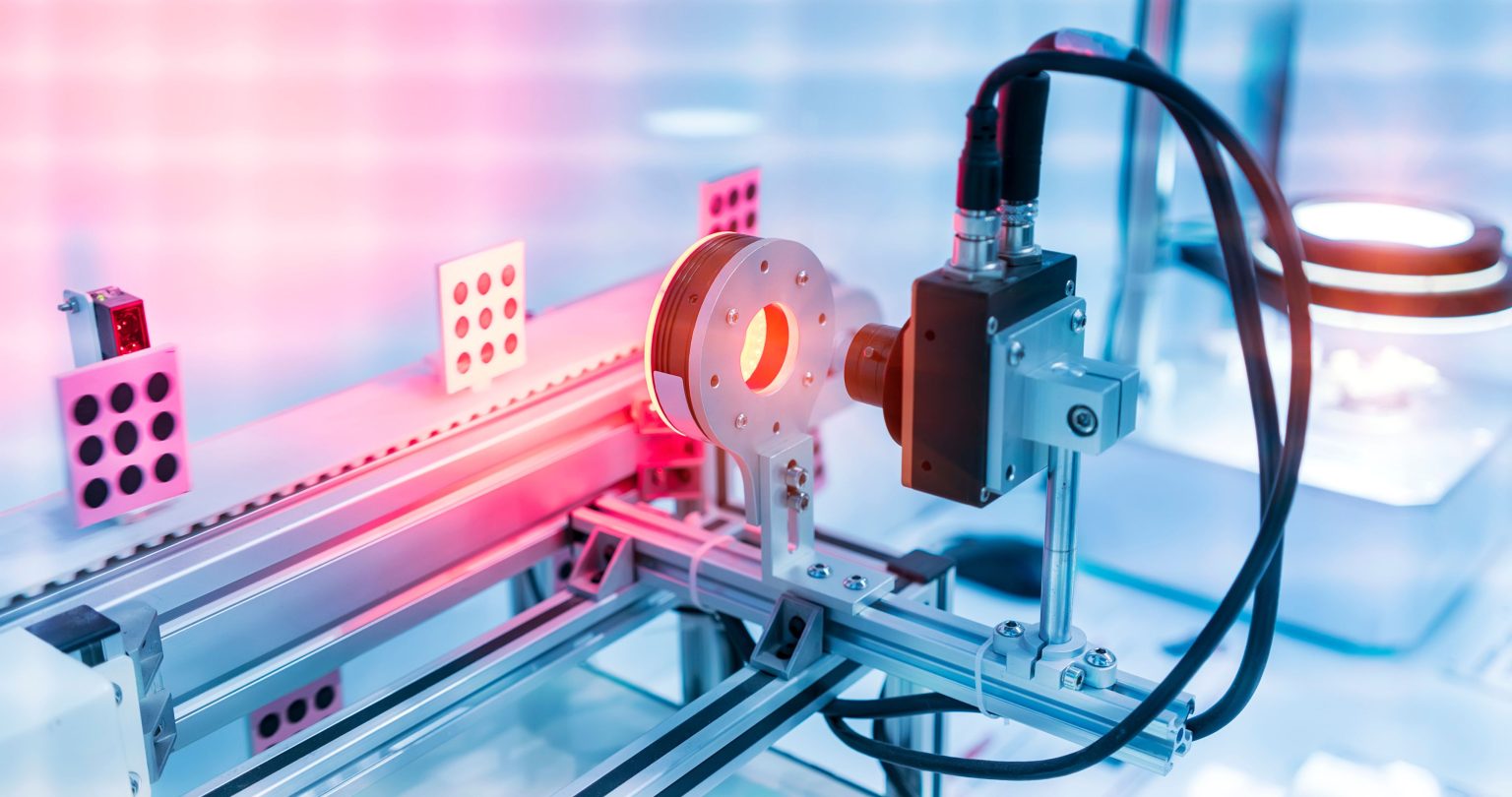 Precision Lens Transmittance Testing | Avantier